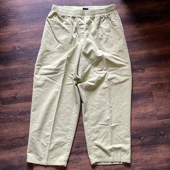 Basic Editions | Pants & Jumpsuits | Basic Edition Capri | Poshmark